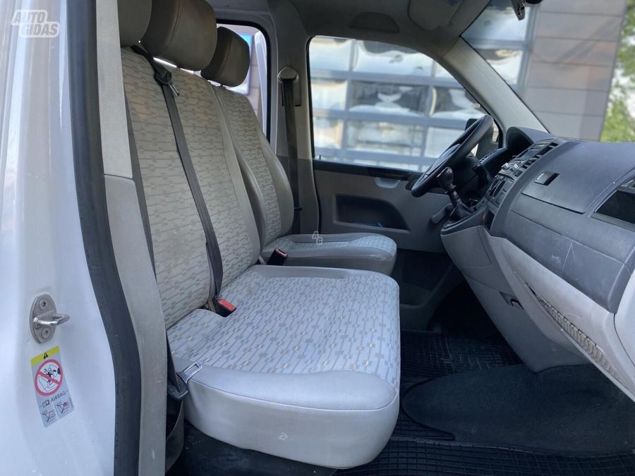 Balts Volkswagen Transporter 2010 Utena, ar dzinēja tilpumu 2.00 L un nobraukumu 302 tūkst. km par 7950 €, foto 3 vietnē AUTOMOTO.COM.LV