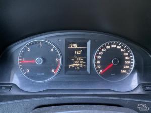 Balts Volkswagen Transporter 2010 Utena, ar dzinēja tilpumu 2.00 L un nobraukumu 302 tūkst. km par 7950 €, foto 22 vietnē AUTOMOTO.COM.LV