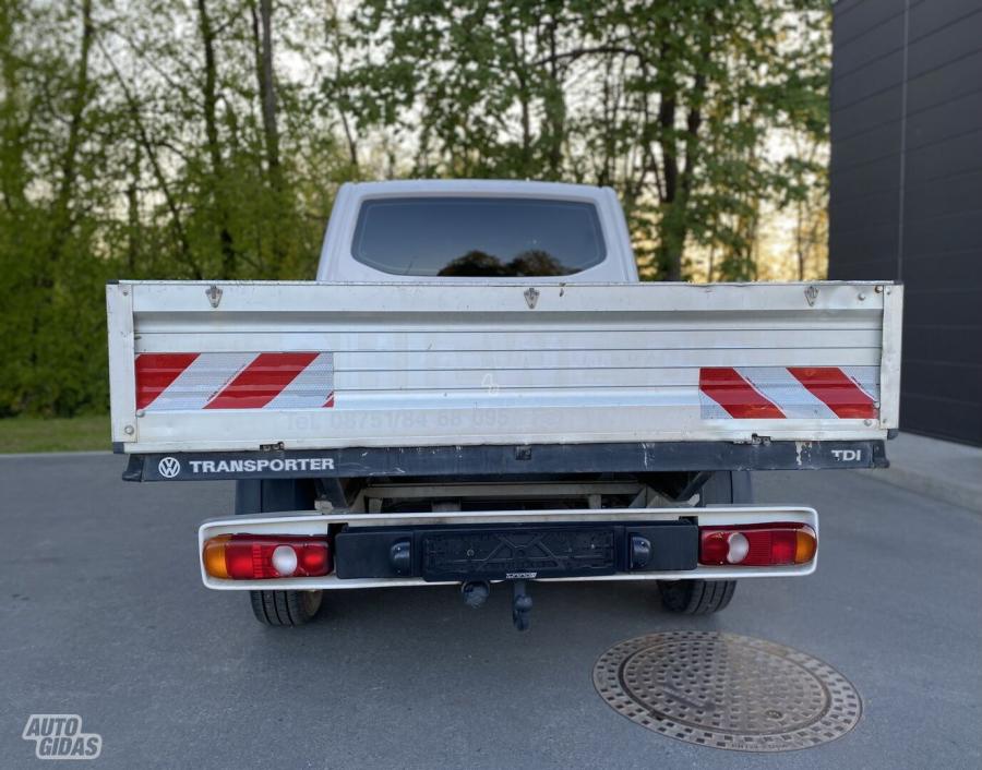 Balts Volkswagen Transporter 2010 Utena, ar dzinēja tilpumu 2.00 L un nobraukumu 302 tūkst. km par 7950 €, foto 23 vietnē AUTOMOTO.COM.LV