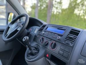 Balts Volkswagen Transporter 2010 Utena, ar dzinēja tilpumu 2.00 L un nobraukumu 302 tūkst. km par 7950 €, foto 26 vietnē AUTOMOTO.COM.LV