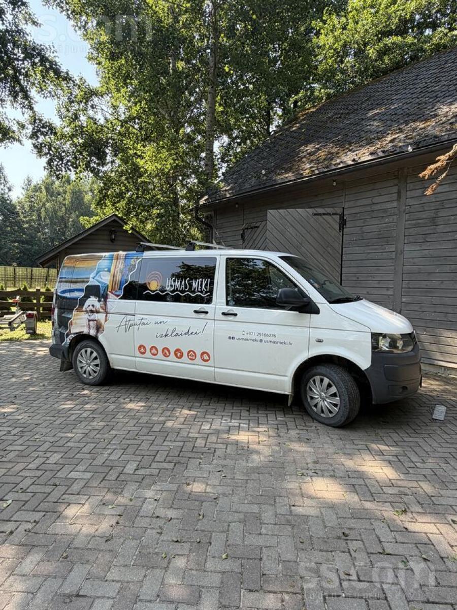 Balts Volkswagen Transporter 2010 Kuldīga, ar dzinēja tilpumu 2.00 L un nobraukumu 379 tūkst. km par 8900 €, foto 3 vietnē AUTOMOTO.COM.LV