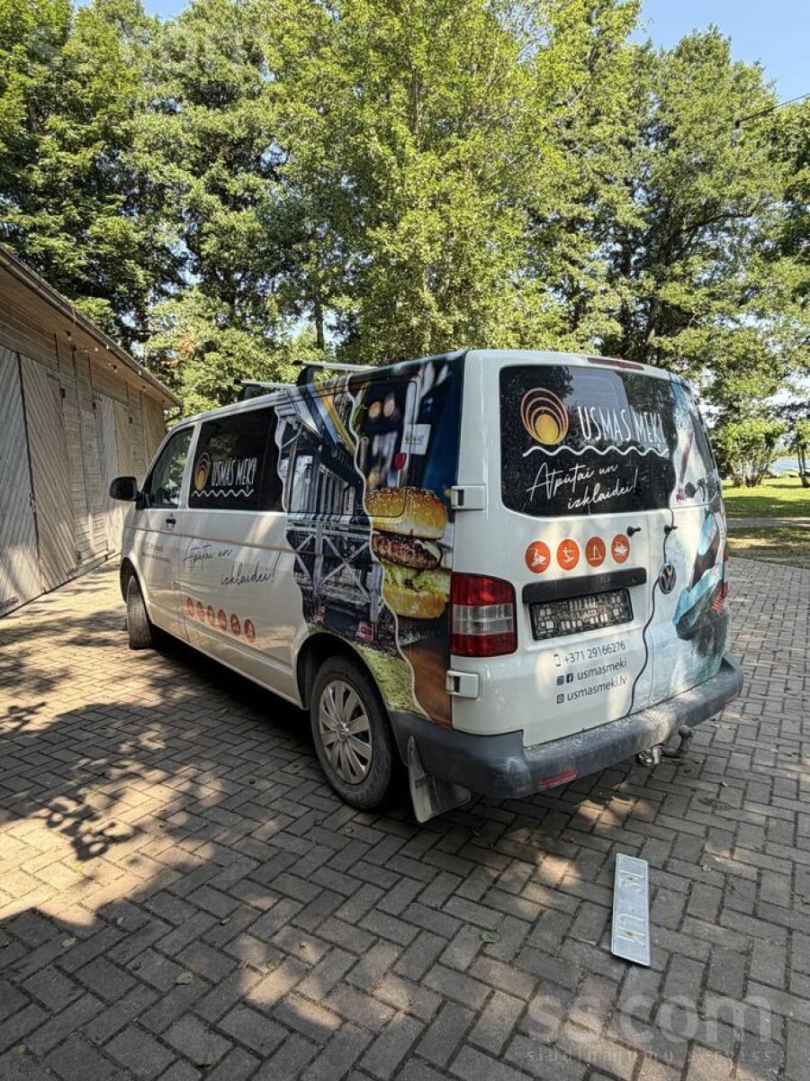 Balts Volkswagen Transporter 2010 Kuldīga, ar dzinēja tilpumu 2.00 L un nobraukumu 379 tūkst. km par 8900 €, foto 7 vietnē AUTOMOTO.COM.LV