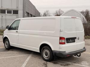 White Volkswagen Transporter 2011 in Kaunas, with an engine capacity of 2.00 L and mileage of 168 thousand km for 6799 €, photo 5 on AUTOMOTO.COM.LV