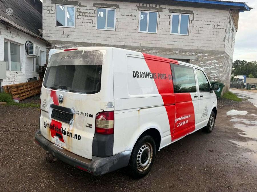 Balts Volkswagen Transporter 2011 Kauņa, ar dzinēja tilpumu 2.00 L un nobraukumu 286 tūkst. km par 4100 €, foto 6 vietnē AUTOMOTO.COM.LV