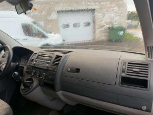 Balts Volkswagen Transporter 2011 Kauņa, ar dzinēja tilpumu 2.00 L un nobraukumu 286 tūkst. km par 4100 €, foto 11 vietnē AUTOMOTO.COM.LV