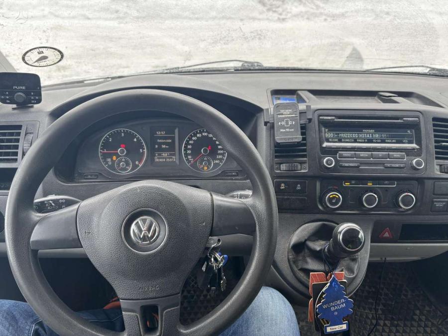 Balts Volkswagen Transporter 2013 Telšiai, ar dzinēja tilpumu 2.00 L un nobraukumu 280 tūkst. km par 5300 €, foto 11 vietnē AUTOMOTO.COM.LV