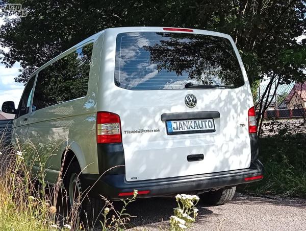 White Volkswagen Transporter 2014 in Vilnius, with an engine capacity of 2.00 L and mileage of 280 thousand km for 8600 €, photo 5 on AUTOMOTO.COM.LV