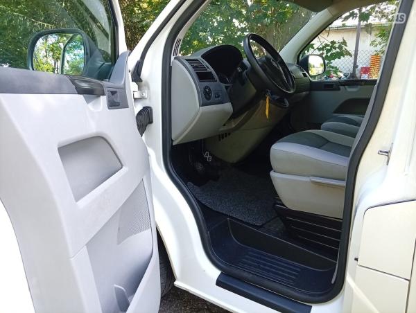 White Volkswagen Transporter 2014 in Vilnius, with an engine capacity of 2.00 L and mileage of 280 thousand km for 8600 €, photo 7 on AUTOMOTO.COM.LV