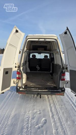 White Volkswagen Transporter 2015 in Panevezys, with an engine capacity of 2.00 L and mileage of 420 thousand km for 6700 €, photo 5 on AUTOMOTO.COM.LV
