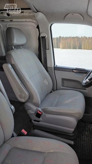 White Volkswagen Transporter 2015 in Panevezys, with an engine capacity of 2.00 L and mileage of 420 thousand km for 6700 €, photo 9 on AUTOMOTO.COM.LV