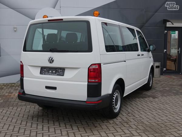 White Volkswagen Transporter 2016 in Ramuciai, with an engine capacity of 2.00 L and mileage of 181 thousand km for 13950 €, photo 10 on AUTOMOTO.COM.LV