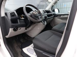 White Volkswagen Transporter 2016 in Ramuciai, with an engine capacity of 2.00 L and mileage of 181 thousand km for 13950 €, photo 17 on AUTOMOTO.COM.LV