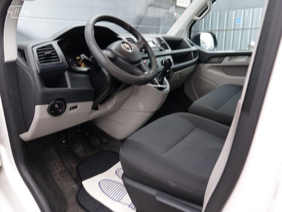 White Volkswagen Transporter 2016 in Ramuciai, with an engine capacity of 2.00 L and mileage of 181 thousand km for 13950 €, photo 17 on AUTOMOTO.COM.LV