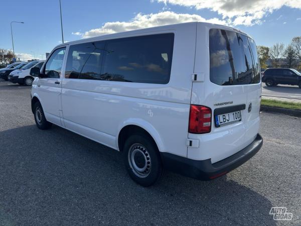 Balts Volkswagen Transporter 2019 Klaipėda, ar dzinēja tilpumu 2.00 L un nobraukumu 224 tūkst. km par 17300 €, foto 3 vietnē AUTOMOTO.COM.LV