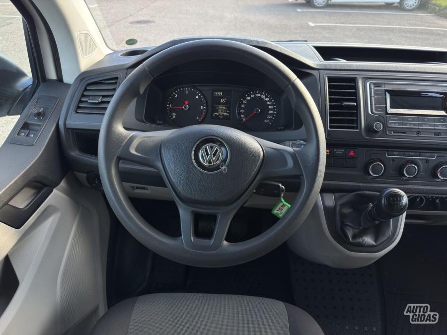 White Volkswagen Transporter 2019 in Klaipeda, with an engine capacity of 2.00 L and mileage of 224 thousand km for 17300 €, photo 10 on AUTOMOTO.COM.LV