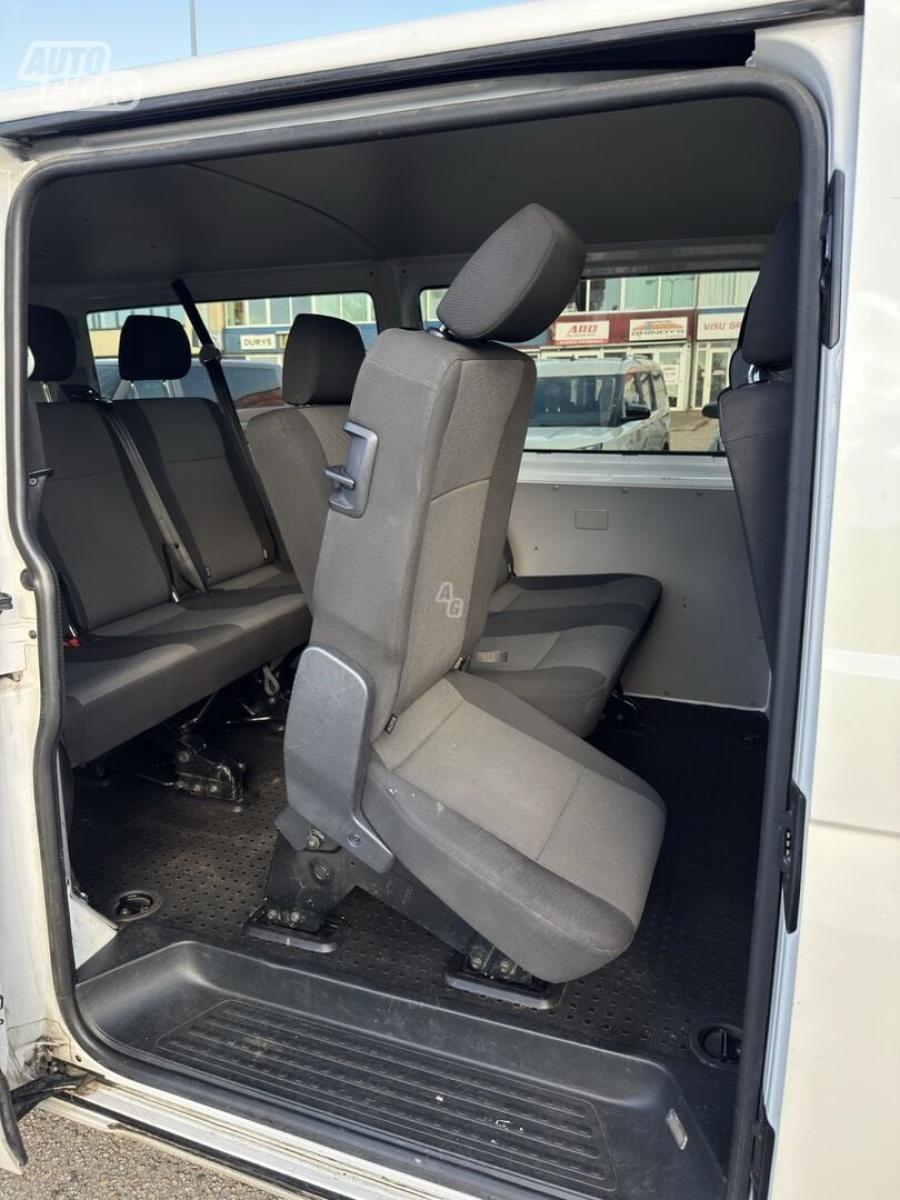 White Volkswagen Transporter 2019 in Klaipeda, with an engine capacity of 2.00 L and mileage of 224 thousand km for 17300 €, photo 12 on AUTOMOTO.COM.LV