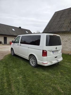 White Volkswagen Transporter 2019 in Sakiai, with an engine capacity of 1.97 L and mileage of 235 thousand km for 11500 €, photo 7 on AUTOMOTO.COM.LV