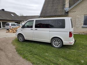 White Volkswagen Transporter 2019 in Sakiai, with an engine capacity of 1.97 L and mileage of 235 thousand km for 11500 €, photo 8 on AUTOMOTO.COM.LV