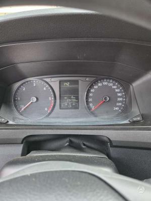 White Volkswagen Transporter 2019 in Sakiai, with an engine capacity of 1.97 L and mileage of 235 thousand km for 11500 €, photo 10 on AUTOMOTO.COM.LV