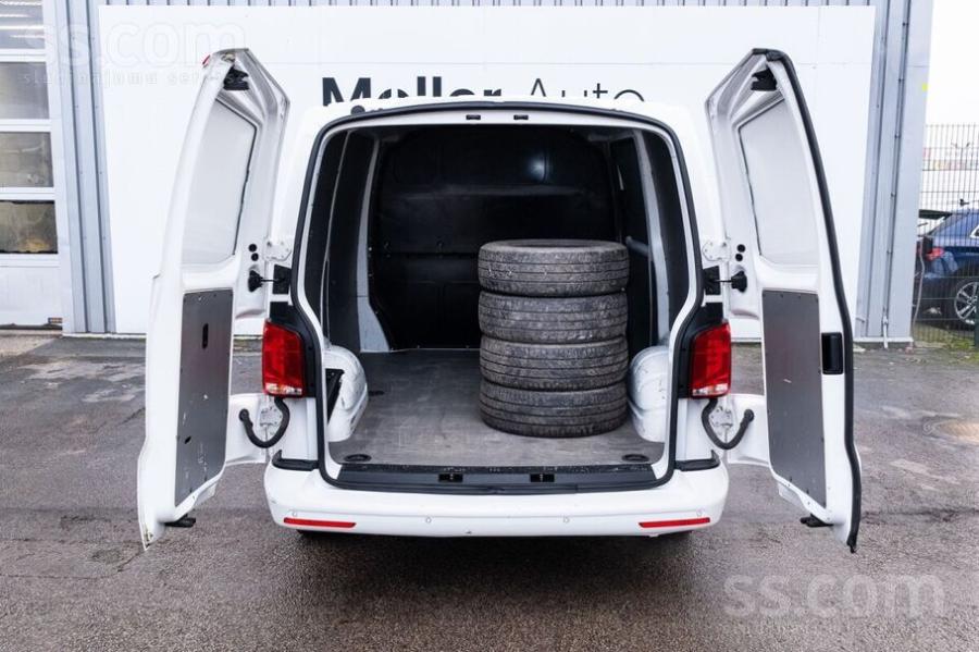 Balts Volkswagen Transporter 2020 Rīga, ar dzinēja tilpumu 2.00 L un nobraukumu 171 tūkst. km par 18900 €, foto 8 vietnē AUTOMOTO.COM.LV