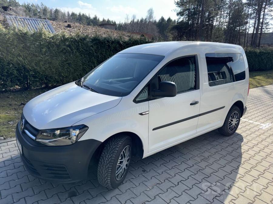 White Volkswagen Transporter 2020 in Riga, with an engine capacity of 1.00 L and mileage of 122 thousand km for 13600 €, photo 1 on AUTOMOTO.COM.LV