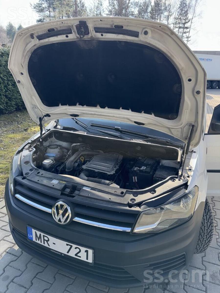 White Volkswagen Transporter 2020 in Riga, with an engine capacity of 1.00 L and mileage of 122 thousand km for 13600 €, photo 11 on AUTOMOTO.COM.LV