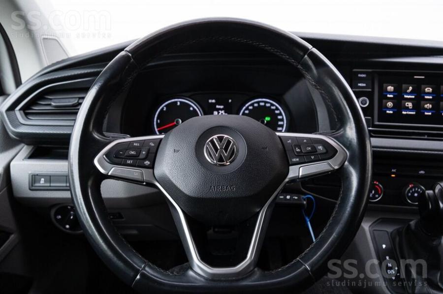 White Volkswagen Transporter 2020 in Riga, with an engine capacity of 2.00 L and mileage of 185 thousand km for 19950 €, photo 16 on AUTOMOTO.COM.LV