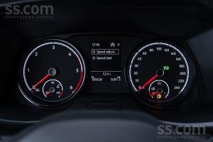 White Volkswagen Transporter 2020 in Riga, with an engine capacity of 2.00 L and mileage of 185 thousand km for 19950 €, photo 17 on AUTOMOTO.COM.LV