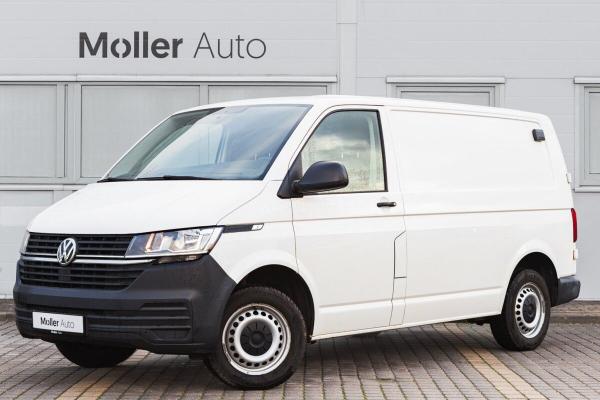 White Volkswagen Transporter 2020 in Ventspils, with an engine capacity of 2.00 L and mileage of 149 thousand km for 16600 €, photo 1 on AUTOMOTO.COM.LV