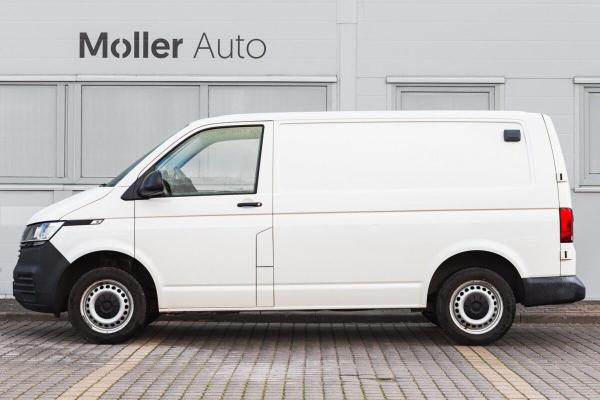 White Volkswagen Transporter 2020 in Ventspils, with an engine capacity of 2.00 L and mileage of 149 thousand km for 16600 €, photo 3 on AUTOMOTO.COM.LV