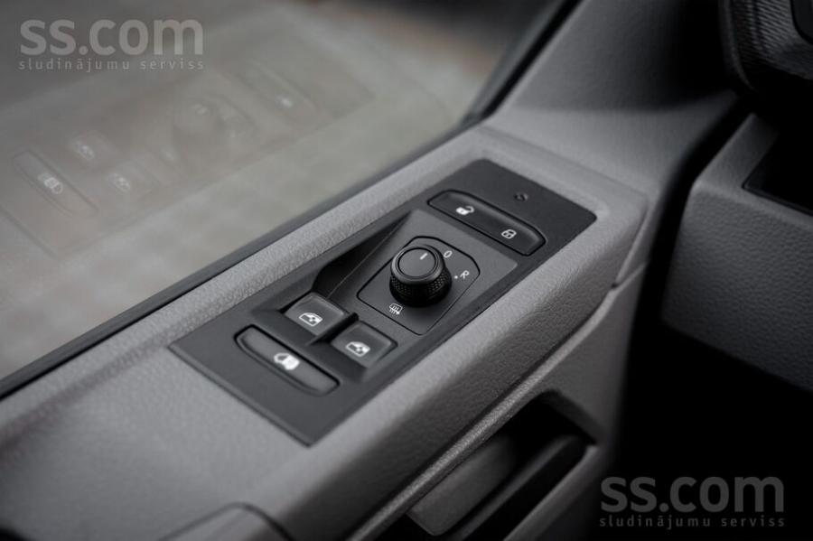 Balts Volkswagen Transporter 2021 Tukums, ar dzinēja tilpumu 2.00 L un nobraukumu 138 tūkst. km par 17950 €, foto 12 vietnē AUTOMOTO.COM.LV