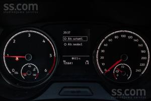 Balts Volkswagen Transporter 2022 Ventspils, ar dzinēja tilpumu 2.00 L un nobraukumu 136 tūkst. km par 18600 €, foto 23 vietnē AUTOMOTO.COM.LV