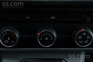 Balts Volkswagen Transporter 2022 Ventspils, ar dzinēja tilpumu 2.00 L un nobraukumu 136 tūkst. km par 18600 €, foto 26 vietnē AUTOMOTO.COM.LV
