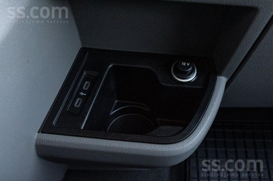 Balts Volkswagen Transporter 2022 Ventspils, ar dzinēja tilpumu 2.00 L un nobraukumu 136 tūkst. km par 18600 €, foto 27 vietnē AUTOMOTO.COM.LV