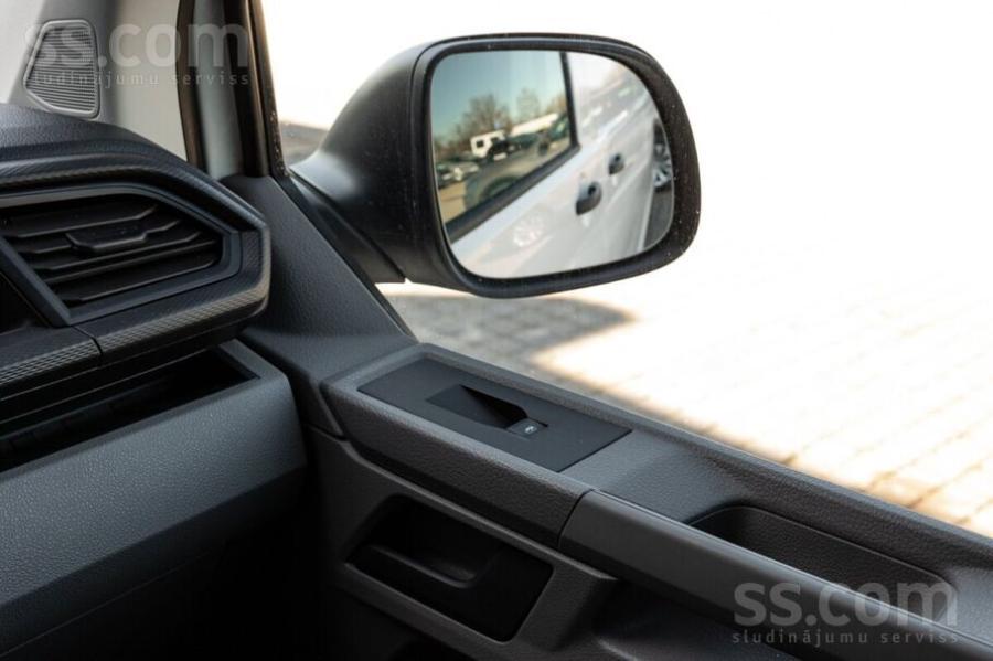 Balts Volkswagen Transporter 2022 Ventspils, ar dzinēja tilpumu 2.00 L un nobraukumu 136 tūkst. km par 18600 €, foto 29 vietnē AUTOMOTO.COM.LV