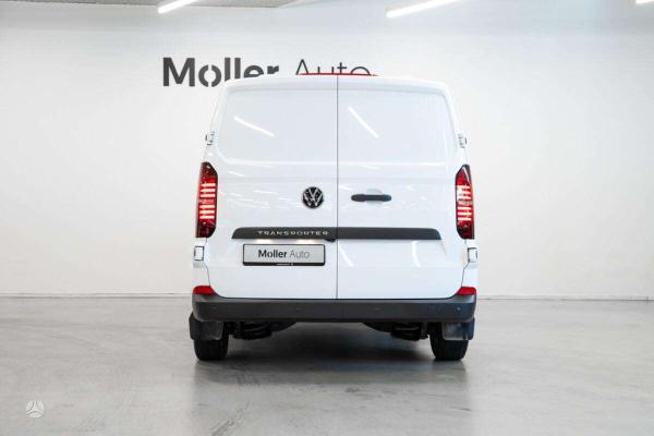 White Volkswagen Transporter 2025 in Vilnius, with an engine capacity of 2.00 L and mileage of 16 thousand km for 37990 €, photo 6 on AUTOMOTO.COM.LV