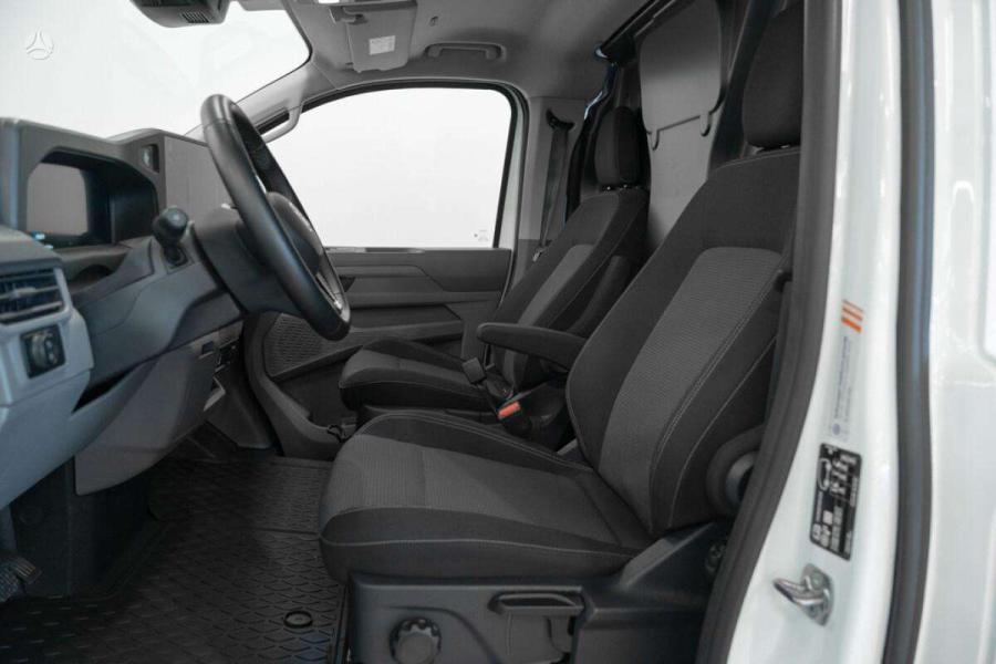 Balts Volkswagen Transporter 2025 Viļņa, ar dzinēja tilpumu 2.00 L un nobraukumu 23 tūkst. km par 32900 €, foto 9 vietnē AUTOMOTO.COM.LV