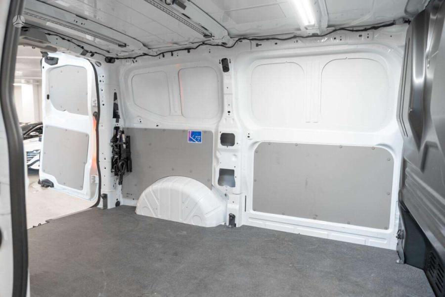 Balts Volkswagen Transporter 2025 Viļņa, ar dzinēja tilpumu 2.00 L un nobraukumu 23 tūkst. km par 32900 €, foto 20 vietnē AUTOMOTO.COM.LV
