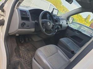 Balts Volkswagen Transporter 2008 Viļņa, ar dzinēja tilpumu 2.46 L un nobraukumu 700 tūkst. km par 3900 €, foto 9 vietnē AUTOMOTO.COM.LV