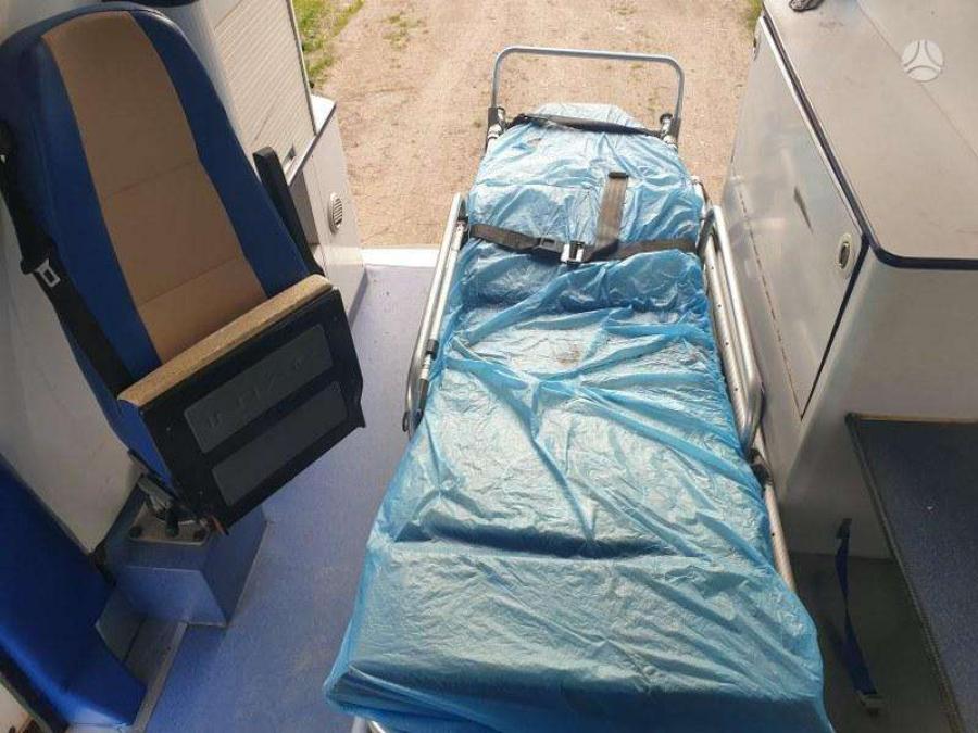 Balts Volkswagen Transporter 2008 Viļņa, ar dzinēja tilpumu 2.46 L un nobraukumu 700 tūkst. km par 3900 €, foto 13 vietnē AUTOMOTO.COM.LV