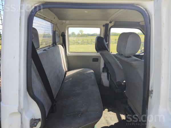 Balts Volkswagen Transporter 1994 Ventspils, ar dzinēja tilpumu 2.00 L un nobraukumu 480 tūkst. km par 1800 €, foto 5 vietnē AUTOMOTO.COM.LV