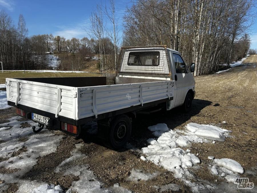 Balts Volkswagen Transporter 1997 Viļņa, ar dzinēja tilpumu 2.50 L un nobraukumu 370 tūkst. km par 1800 €, foto 4 vietnē AUTOMOTO.COM.LV