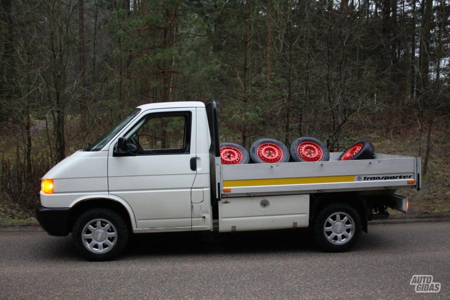 White Volkswagen Transporter 1998 in Vilnius, with an engine capacity of 2.00 L and mileage of 155 thousand km for 6100 €, photo 1 on AUTOMOTO.COM.LV