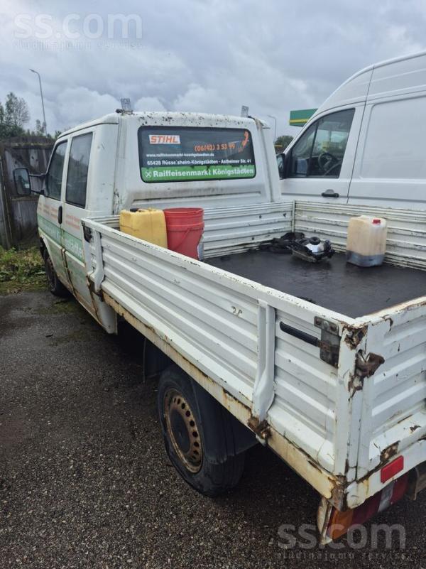 Balts Volkswagen Transporter 2002 Krāslava, ar dzinēja tilpumu 2.50 L un nobraukumu 353 tūkst. km par 1200 €, foto 2 vietnē AUTOMOTO.COM.LV