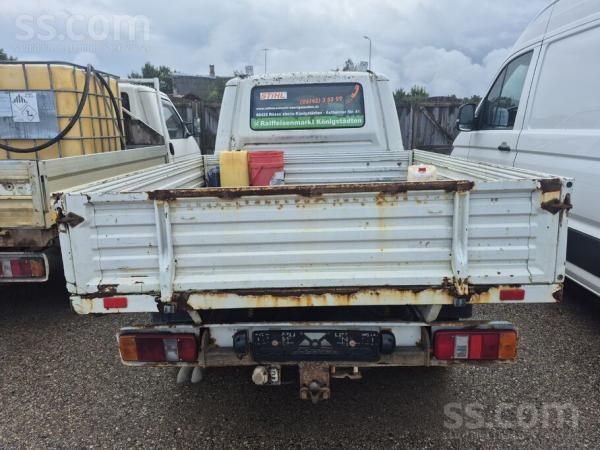 Balts Volkswagen Transporter 2002 Krāslava, ar dzinēja tilpumu 2.50 L un nobraukumu 353 tūkst. km par 1200 €, foto 3 vietnē AUTOMOTO.COM.LV