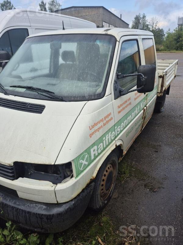 Balts Volkswagen Transporter 2002 Krāslava, ar dzinēja tilpumu 2.50 L un nobraukumu 353 tūkst. km par 1200 €, foto 4 vietnē AUTOMOTO.COM.LV