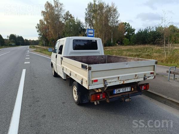 Фольксваген Transporter 2002 в Лиепая на AUTOMOTO.COM.LV Белый Фольксваген Transporter 2002 в Лиепая, объемом двигателя 2.40 л и пробегом 476 тыс. км за 2950 €, фото 5 на AUTOMOTO.COM.LV