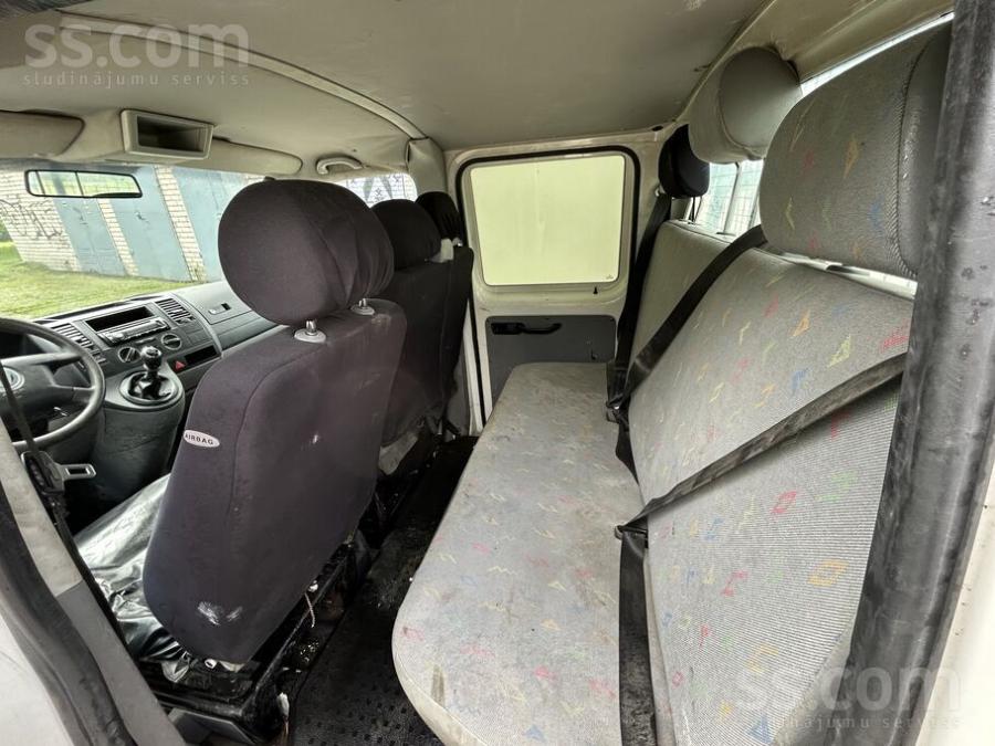Balts Volkswagen Transporter 2006 Liepāja, ar dzinēja tilpumu 1.90 L un nobraukumu 272 tūkst. km par 3500 €, foto 8 vietnē AUTOMOTO.COM.LV