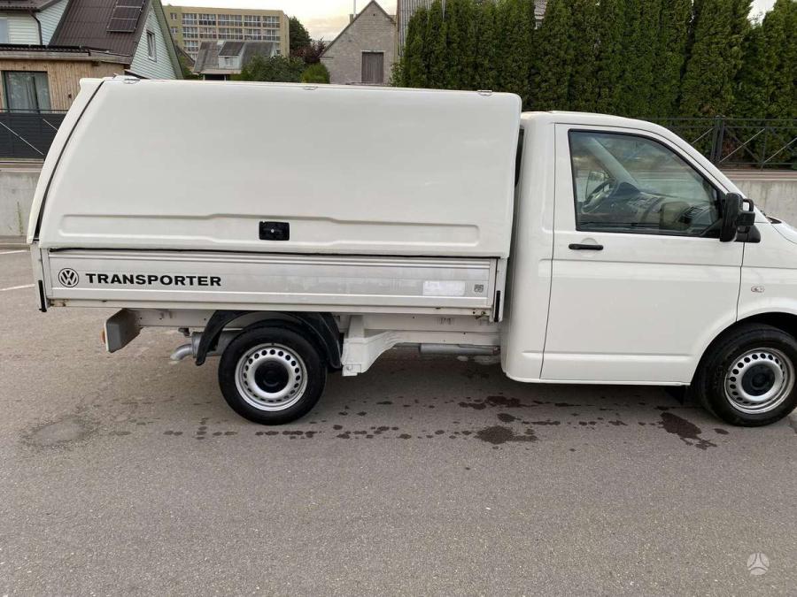 White Volkswagen Transporter 2009 in Telschi, with an engine capacity of 1.90 L and mileage of 160 thousand km for 5500 €, photo 5 on AUTOMOTO.COM.LV