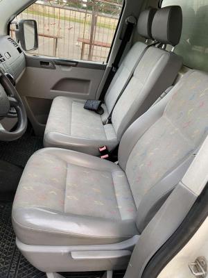 White Volkswagen Transporter 2009 in Telschi, with an engine capacity of 1.90 L and mileage of 160 thousand km for 5500 €, photo 10 on AUTOMOTO.COM.LV